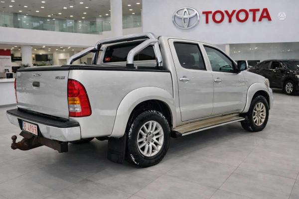 Toyota Hilux 2010 Rīga, ar dzinēja tilpumu 2.98 L un nobraukumu 433 tūkst. km par 10590 €, foto 3 vietnē AUTOMOTO.COM.LV
