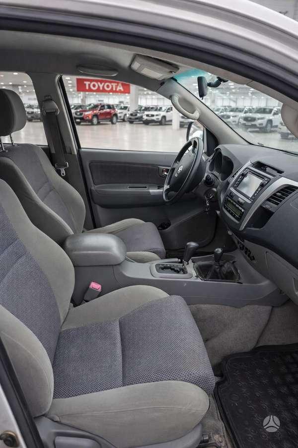 Toyota Hilux 2010 Rīga, ar dzinēja tilpumu 2.98 L un nobraukumu 433 tūkst. km par 10590 €, foto 8 vietnē AUTOMOTO.COM.LV