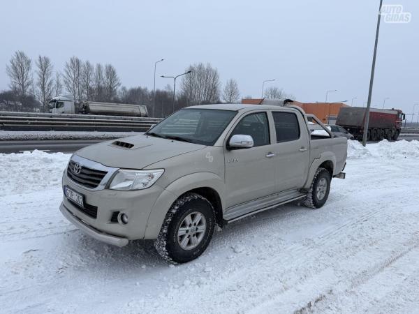 Toyota Hilux 2013 Viļņa, ar dzinēja tilpumu 2.50 L un nobraukumu 106 tūkst. km par 12700 €, foto 1 vietnē AUTOMOTO.COM.LV