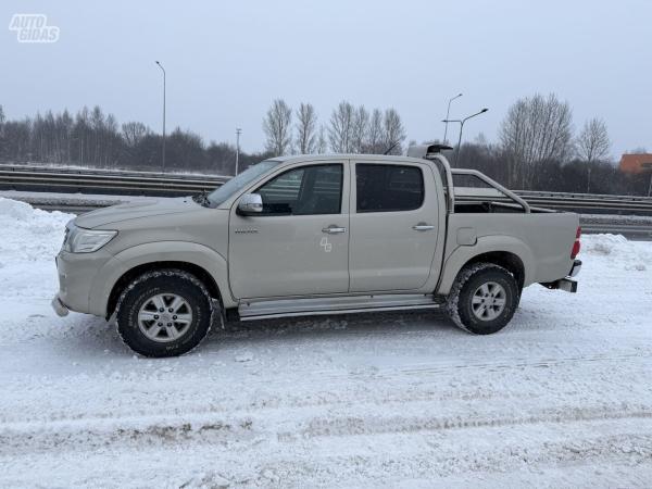 Toyota Hilux 2013 Viļņa, ar dzinēja tilpumu 2.50 L un nobraukumu 106 tūkst. km par 12700 €, foto 2 vietnē AUTOMOTO.COM.LV
