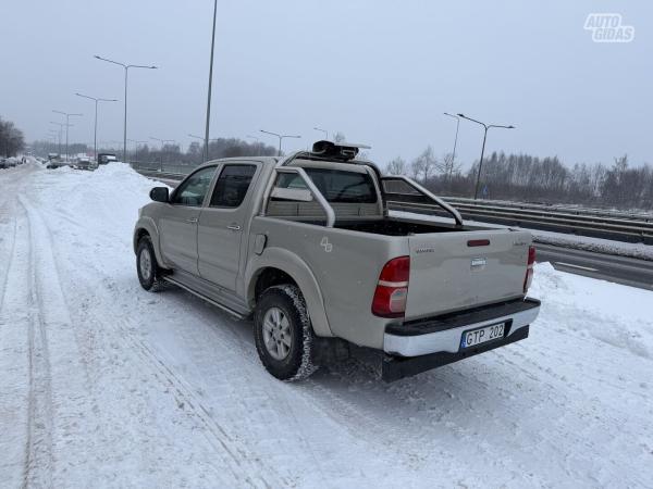 Toyota Hilux 2013 Viļņa, ar dzinēja tilpumu 2.50 L un nobraukumu 106 tūkst. km par 12700 €, foto 3 vietnē AUTOMOTO.COM.LV
