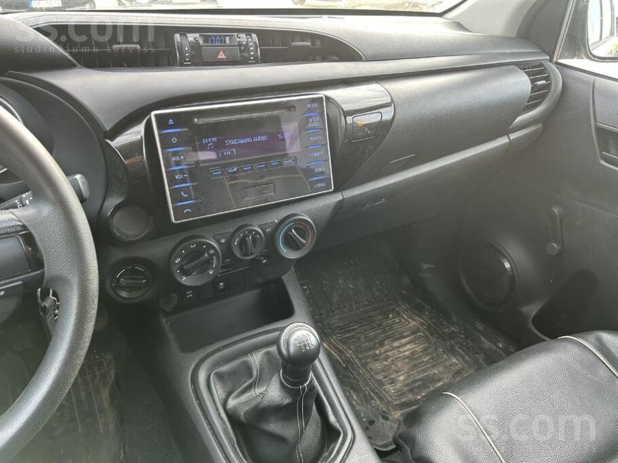 Toyota Hilux 2019 Rīga, ar dzinēja tilpumu 2.40 L un nobraukumu 158 tūkst. km par 18000 €, foto 13 vietnē AUTOMOTO.COM.LV