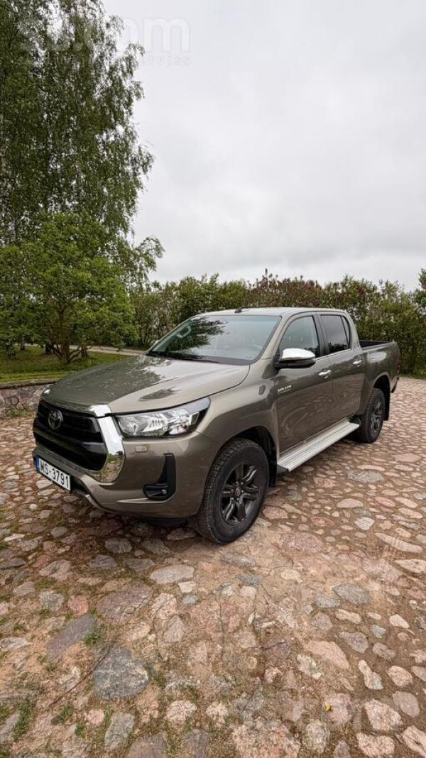 Toyota Hilux 2020 in Saldus, with an engine capacity of 2.40 L and mileage of 92 thousand km for 32000 €, photo 1 on AUTOMOTO.COM.LV