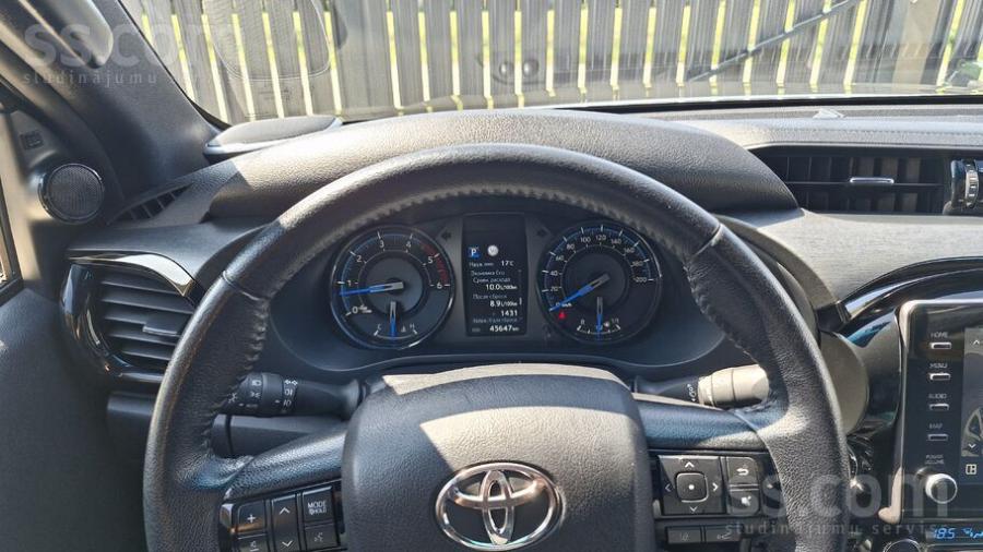 Toyota Hilux 2021 in Riga, with an engine capacity of 2.80 L and mileage of 46 thousand km for 41500 €, photo 12 on AUTOMOTO.COM.LV