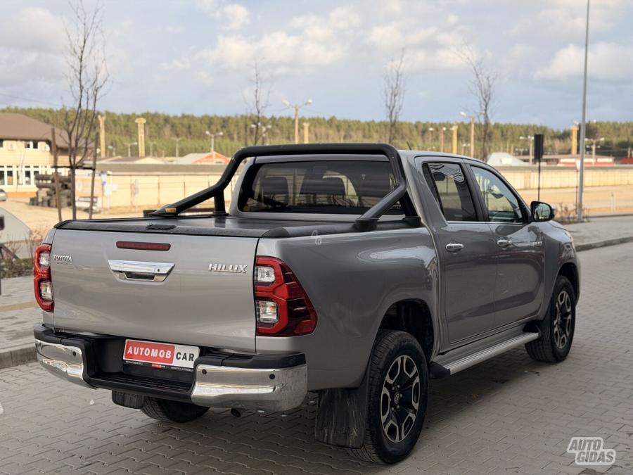 Toyota Hilux 2021 in Vilnius, with an engine capacity of 2.40 L and mileage of 111 thousand km for 34950 €, photo 8 on AUTOMOTO.COM.LV