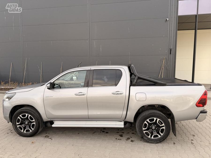 Toyota Hilux 2021 in Vilnius, with an engine capacity of 2.40 L and mileage of 111 thousand km for 34950 €, photo 11 on AUTOMOTO.COM.LV