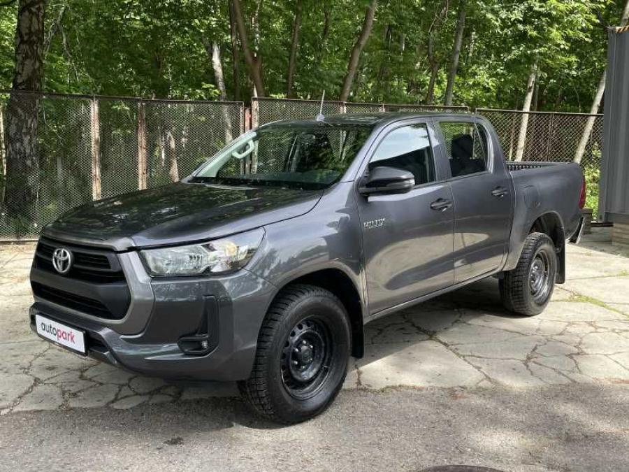 Toyota Hilux 2021 in Vilnius, with an engine capacity of 2.39 L and mileage of 109 thousand km for 26900 €, photo 3 on AUTOMOTO.COM.LV