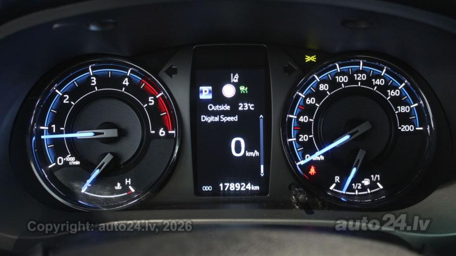 Тойота Хайлюкс 2021 в Таллин, объемом двигателя 2.80 л и пробегом 179 тыс. км за 38490 €, фото 14 на AUTOMOTO.COM.LV