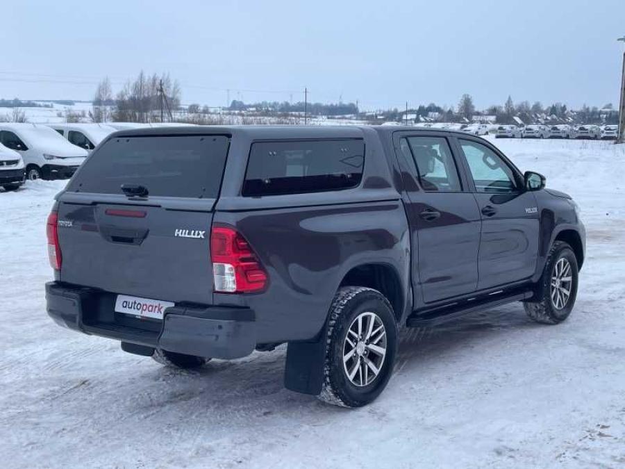 Toyota Hilux 2021 in Ukmerge, with an engine capacity of 2.39 L and mileage of 84 thousand km for 29999 €, photo 5 on AUTOMOTO.COM.LV