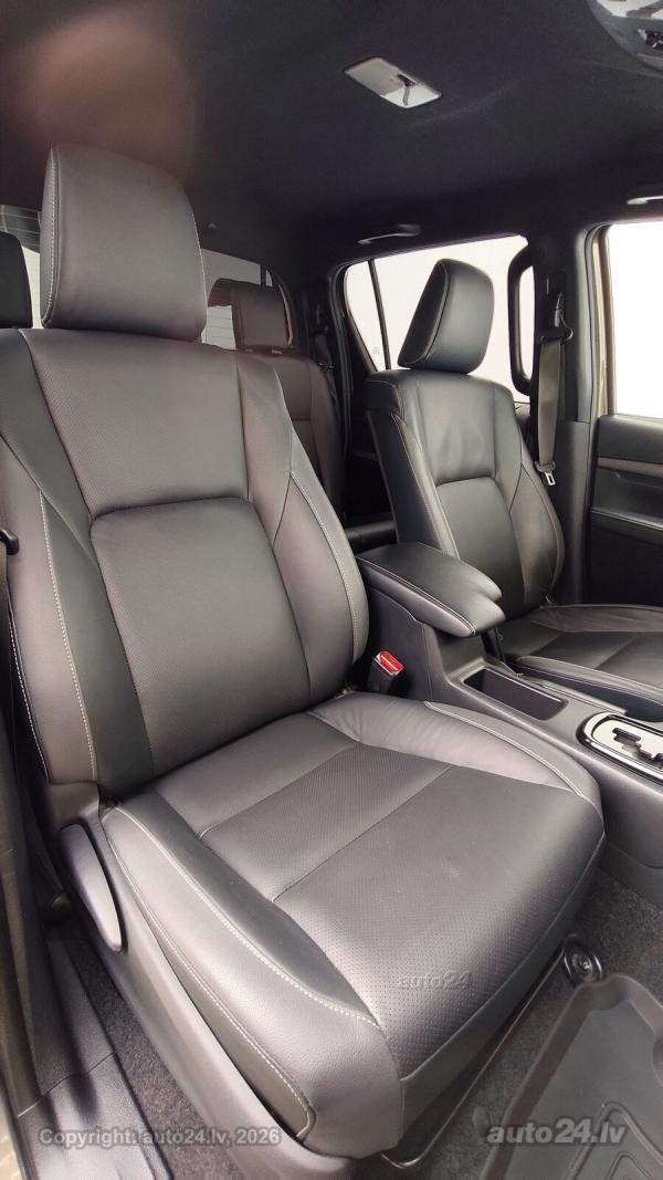 Toyota Hilux 2023 Tallina, ar dzinēja tilpumu 2.76 L un nobraukumu 66 tūkst. km par 49995 €, foto 6 vietnē AUTOMOTO.COM.LV