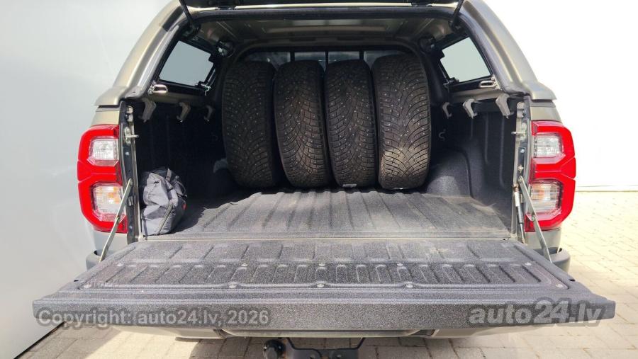Toyota Hilux 2023 Tallina, ar dzinēja tilpumu 2.76 L un nobraukumu 66 tūkst. km par 49995 €, foto 11 vietnē AUTOMOTO.COM.LV