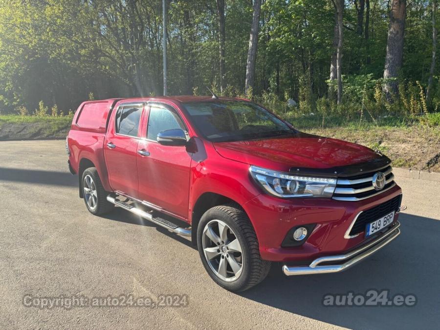 Red Toyota Hilux 0 in Tallinn, with an engine capacity of 2.40 L and mileage of 230 thousand km for 33000 €, photo 1 on AUTOMOTO.COM.LV