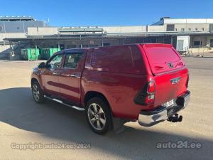 Red Toyota Hilux 0 in Tallinn, with an engine capacity of 2.40 L and mileage of 230 thousand km for 33000 €, photo 4 on AUTOMOTO.COM.LV