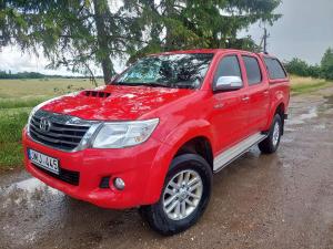 Sarkans Toyota Hilux 2016 Pasvalys, ar dzinēja tilpumu 2.98 L un nobraukumu 400 tūkst. km par 13700 €, foto 3 vietnē AUTOMOTO.COM.LV