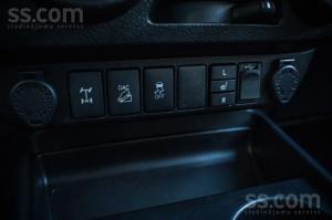 Sarkans Toyota Hilux 2017 Rīga, ar dzinēja tilpumu 2.40 L un nobraukumu 75 tūkst. km par 25990 €, foto 31 vietnē AUTOMOTO.COM.LV