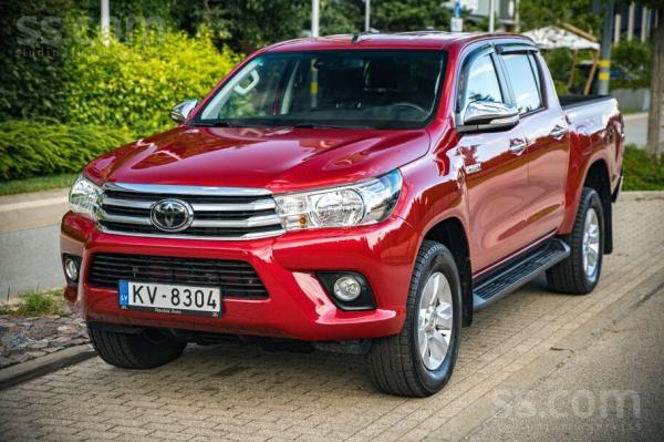 Sarkans Toyota Hilux 2017 Rīga, ar dzinēja tilpumu 2.40 L un nobraukumu 75 tūkst. km par 23990 €, foto 1 vietnē AUTOMOTO.COM.LV