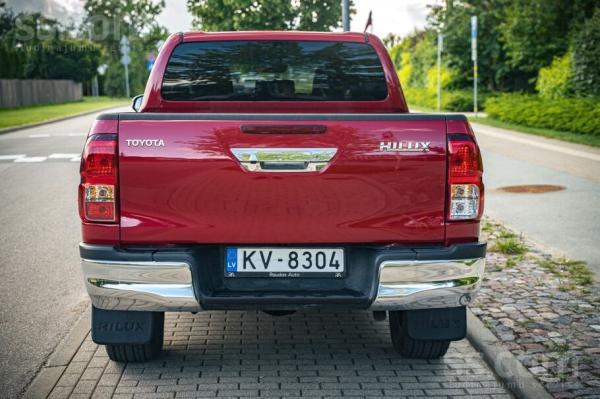 Sarkans Toyota Hilux 2017 Rīga, ar dzinēja tilpumu 2.40 L un nobraukumu 75 tūkst. km par 23990 €, foto 5 vietnē AUTOMOTO.COM.LV