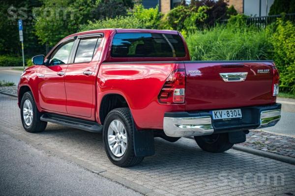 Sarkans Toyota Hilux 2017 Rīga, ar dzinēja tilpumu 2.40 L un nobraukumu 75 tūkst. km par 23990 €, foto 6 vietnē AUTOMOTO.COM.LV