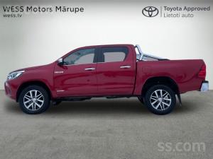 Red Toyota Hilux 2017 in Riga, with an engine capacity of 2.40 L and mileage of 156 thousand km for 28990 €, photo 3 on AUTOMOTO.COM.LV