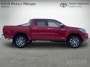 Red Toyota Hilux 2017 in Riga, with an engine capacity of 2.40 L and mileage of 156 thousand km for 28990 €, photo 16 on AUTOMOTO.COM.LV