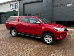 Sarkans Toyota Hilux 2017 Rīga, ar dzinēja tilpumu 2.00 L un nobraukumu 212 tūkst. km par 27250 €, foto 4 vietnē AUTOMOTO.COM.LV