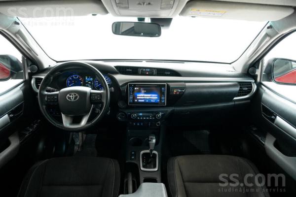 Sarkans Toyota Hilux 2018 Rīga, ar dzinēja tilpumu 2.40 L un nobraukumu 131 tūkst. km par 21000 €, foto 4 vietnē AUTOMOTO.COM.LV