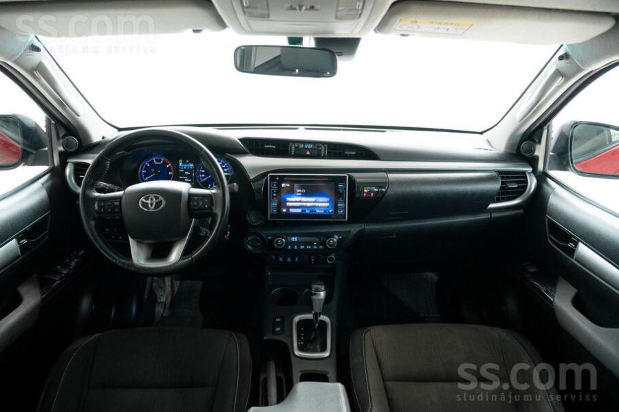 Sarkans Toyota Hilux 2018 Rīga, ar dzinēja tilpumu 2.40 L un nobraukumu 131 tūkst. km par 21000 €, foto 5 vietnē AUTOMOTO.COM.LV