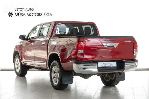 Sarkans Toyota Hilux 2018 Rīga, ar dzinēja tilpumu 2.40 L un nobraukumu 131 tūkst. km par 21000 €, foto 7 vietnē AUTOMOTO.COM.LV