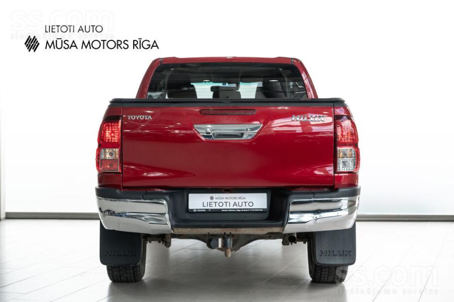 Sarkans Toyota Hilux 2018 Rīga, ar dzinēja tilpumu 2.40 L un nobraukumu 131 tūkst. km par 21000 €, foto 10 vietnē AUTOMOTO.COM.LV