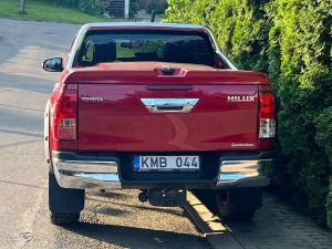 Sarkans Toyota Hilux 2018 Viļņa, ar dzinēja tilpumu 2.40 L un nobraukumu 158 tūkst. km par 25800 €, foto 6 vietnē AUTOMOTO.COM.LV