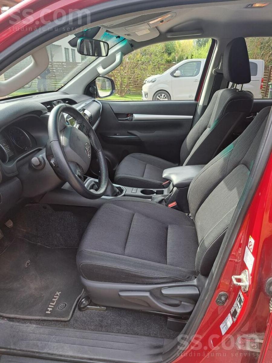 Sarkans Toyota Hilux 2019 Ogre, ar dzinēja tilpumu 2.40 L un nobraukumu 159 tūkst. km par 22999 €, foto 3 vietnē AUTOMOTO.COM.LV