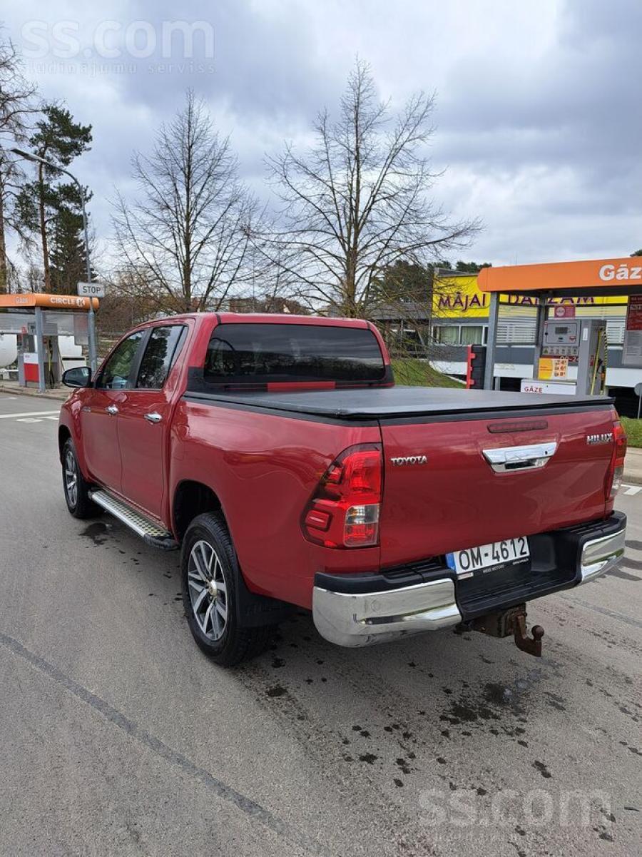 Sarkans Toyota Hilux 2019 Ogre, ar dzinēja tilpumu 2.40 L un nobraukumu 159 tūkst. km par 22999 €, foto 7 vietnē AUTOMOTO.COM.LV