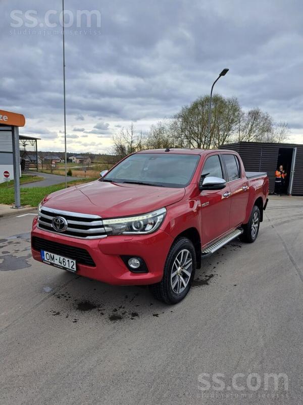 Sarkans Toyota Hilux 2019 Ogre, ar dzinēja tilpumu 2.40 L un nobraukumu 159 tūkst. km par 22999 €, foto 7 vietnē AUTOMOTO.COM.LV