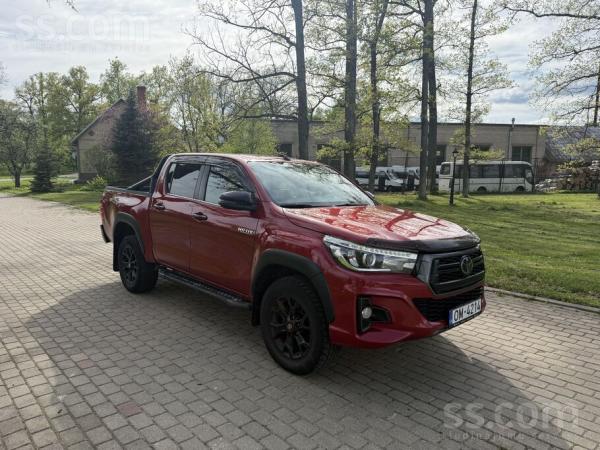 Sarkans Toyota Hilux 2020 Alūksne, ar dzinēja tilpumu 2.40 L un nobraukumu 210 tūkst. km par 27999 €, foto 2 vietnē AUTOMOTO.COM.LV