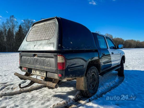 White Toyota Hilux 1998 in Jogeva, with an engine capacity of 2.40 L and mileage of 360 thousand km for 4000 €, photo 9 on AUTOMOTO.COM.LV
