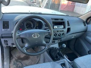 Balts Toyota Hilux 2006 Marijampole, ar dzinēja tilpumu 2.50 L un nobraukumu 175 tūkst. km par 6750 €, foto 10 vietnē AUTOMOTO.COM.LV