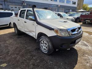 White Toyota Hilux 2008 in Vilnius, with an engine capacity of 2.50 L and mileage of 78 thousand km for 3500 €, photo  on AUTOMOTO.COM.LV