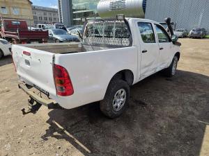 White Toyota Hilux 2008 in Vilnius, with an engine capacity of 2.50 L and mileage of 78 thousand km for 3500 €, photo 4 on AUTOMOTO.COM.LV