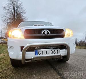 Balts Toyota Hilux 2010 Cēsis, ar dzinēja tilpumu 2.50 L un nobraukumu 152 tūkst. km par 12700 €, foto 10 vietnē AUTOMOTO.COM.LV