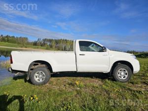 Balts Toyota Hilux 2010 Cēsis, ar dzinēja tilpumu 2.50 L un nobraukumu 152 tūkst. km par 12500 €, foto 10 vietnē AUTOMOTO.COM.LV