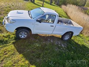 Balts Toyota Hilux 2010 Cēsis, ar dzinēja tilpumu 2.50 L un nobraukumu 152 tūkst. km par 12500 €, foto 14 vietnē AUTOMOTO.COM.LV