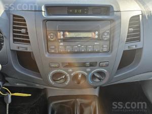 Balts Toyota Hilux 2010 Cēsis, ar dzinēja tilpumu 2.50 L un nobraukumu 152 tūkst. km par 12500 €, foto 17 vietnē AUTOMOTO.COM.LV