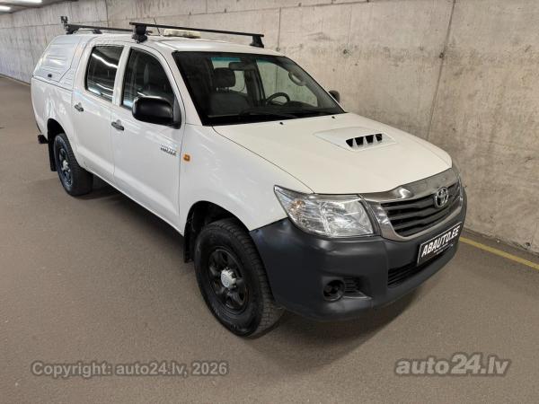 White Toyota Hilux 2012 in Tallinn, with an engine capacity of 2.50 L and mileage of 227 thousand km for 9995 €, photo 1 on AUTOMOTO.COM.LV