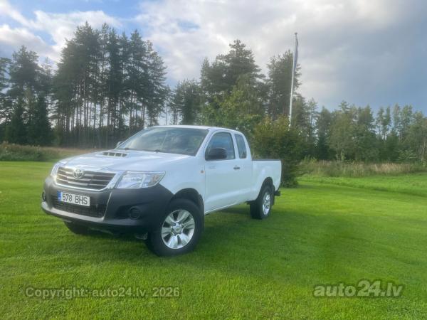 Balts Toyota Hilux 2012 Paide, ar dzinēja tilpumu 2.50 L un nobraukumu 275 tūkst. km par 15200 €, foto 3 vietnē AUTOMOTO.COM.LV