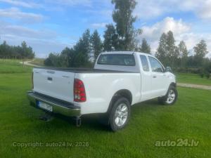 Balts Toyota Hilux 2012 Paide, ar dzinēja tilpumu 2.50 L un nobraukumu 275 tūkst. km par 15200 €, foto 5 vietnē AUTOMOTO.COM.LV