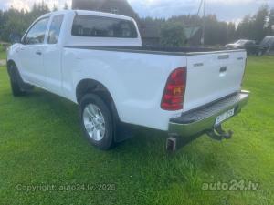 Balts Toyota Hilux 2012 Paide, ar dzinēja tilpumu 2.50 L un nobraukumu 275 tūkst. km par 15200 €, foto 6 vietnē AUTOMOTO.COM.LV