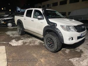 White Toyota Hilux 2013 in Tallinn, with an engine capacity of 3.00 L and mileage of 193 thousand km for 21000 €, photo  on AUTOMOTO.COM.LV