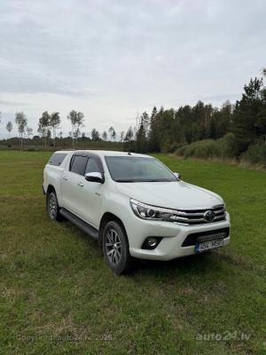 White Toyota Hilux 2018 in Viljandi, with an engine capacity of 2.40 L and mileage of 104 thousand km for 31500 €, photo 3 on AUTOMOTO.COM.LV