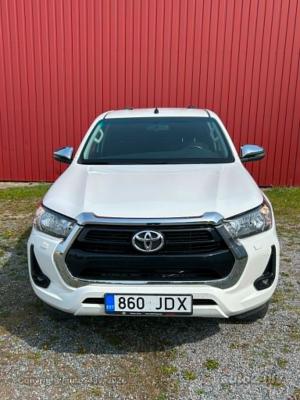 Balts Toyota Hilux 2021 Tallina, ar dzinēja tilpumu 2.40 L un nobraukumu 88 tūkst. km par 29900 €, foto  vietnē AUTOMOTO.COM.LV