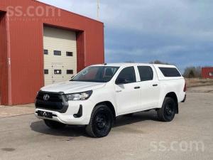 Balts Toyota Hilux 2021 Rīga, ar dzinēja tilpumu 2.40 L un nobraukumu 261 tūkst. km par 24700 €, foto  vietnē AUTOMOTO.COM.LV